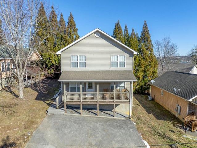 640 Lloyd Huskey Rd, Pigeon Forge, TN 37863