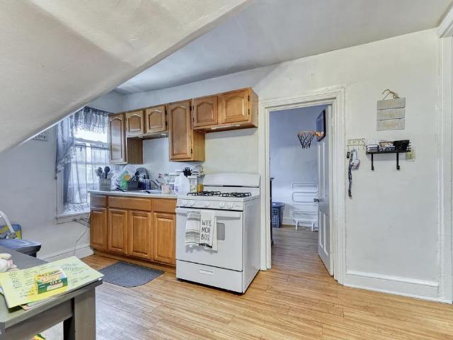 640 N 3rd St, Unit 3, Reading, PA 19601 | MLS #PABK2069 | Compass