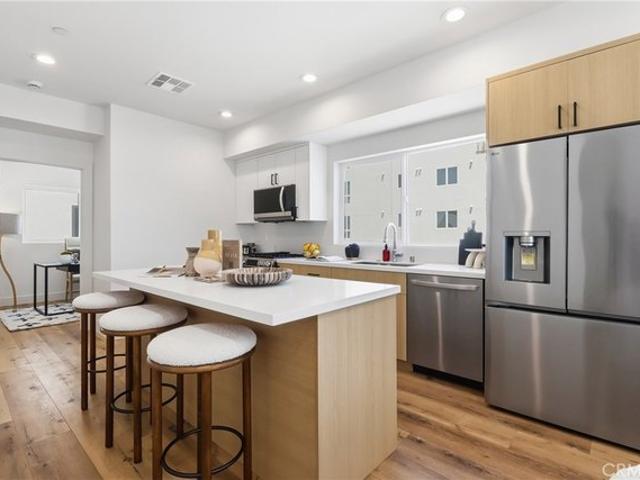 640 N Ardmore Ave, Los Angeles, CA 90004