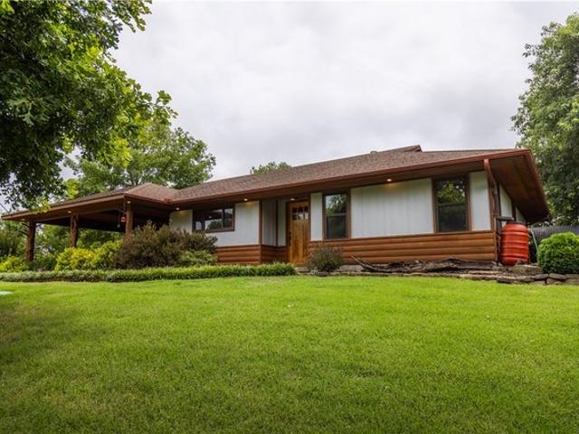 640 S Forty Rd, West Fork, AR 72774