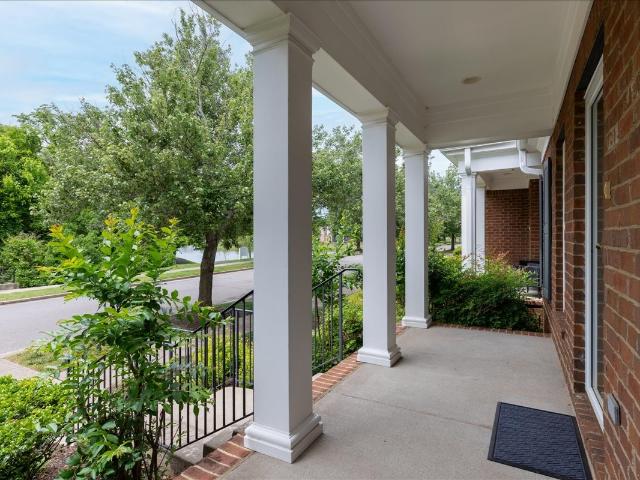 640 Springlake Dr