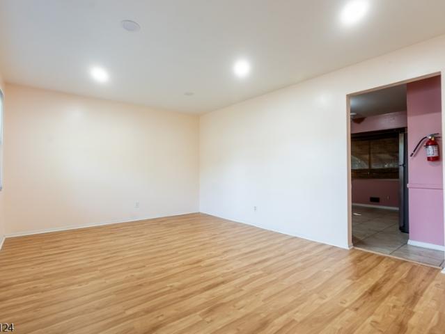 640 Warfield Rd
