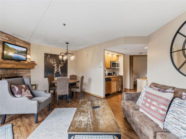 640 Village Road # 4323