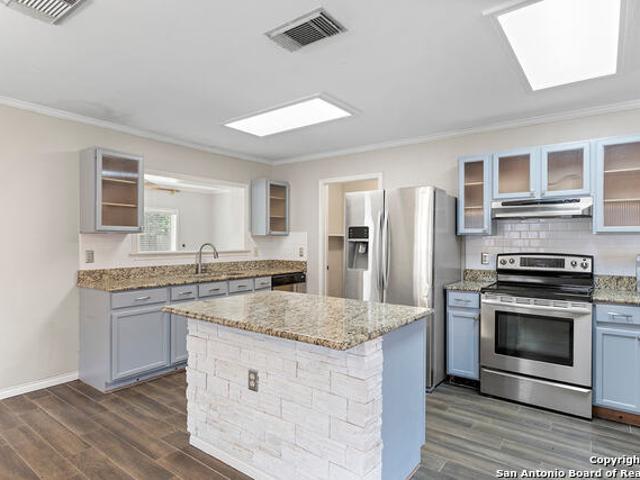 6414 Maverick Oak