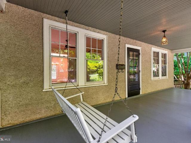 6414 Brookes Lane