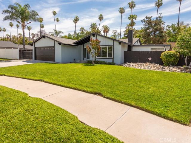 6414 Foster Drive