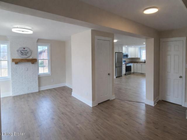 6414 Greensburg Rd