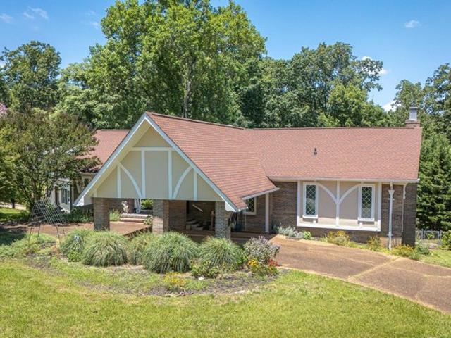 6414 Ridge Lake Rd, Hixson, TN 37343