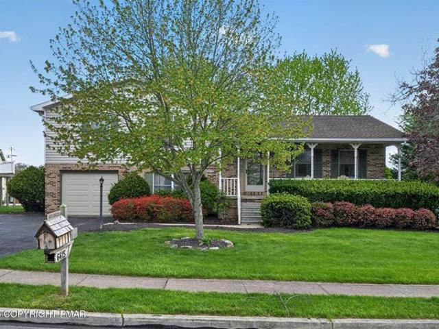 6415 Taunton Rd, Harrisburg, PA 17111