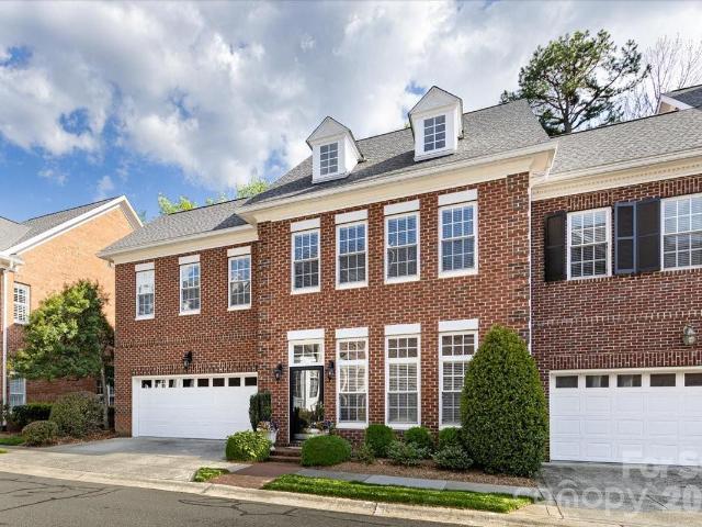 6415 Wakehurst Rd, Charlotte, NC 28226 | MLS #4365 | Compass