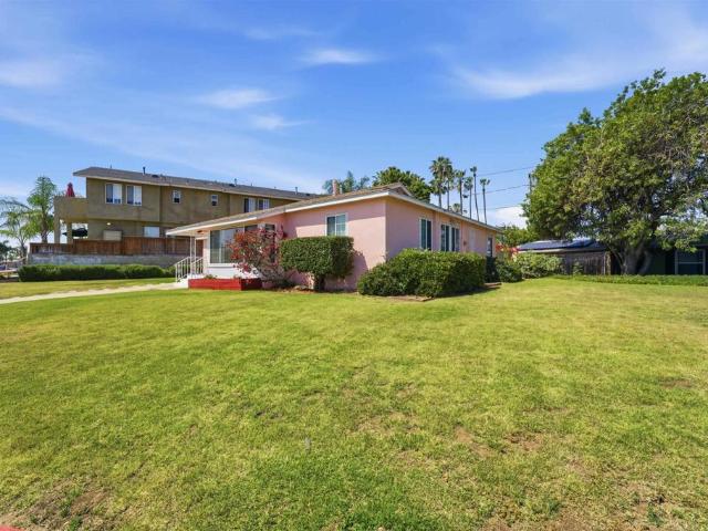 6415 Zena Dr