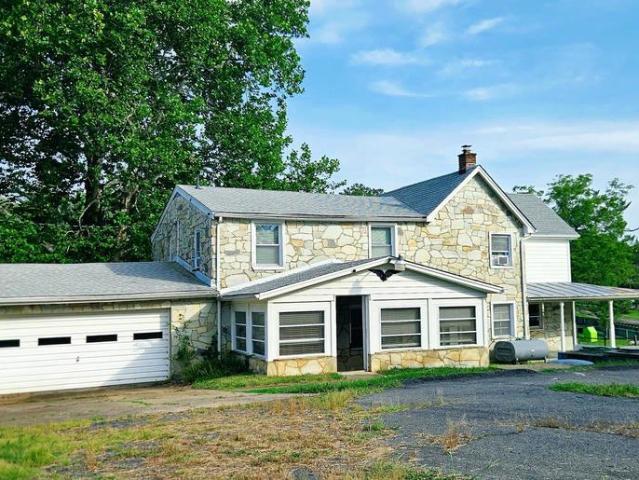 6416 Airlie Road