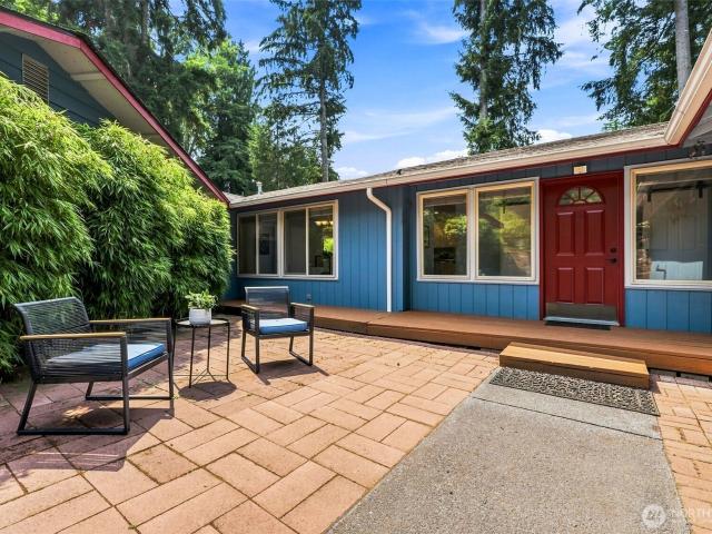 6416 Sierra Drive SE
