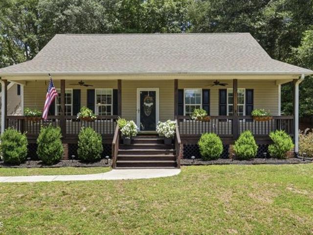 6417 Mossy Rock Ct, Castle Hayne, NC 28429