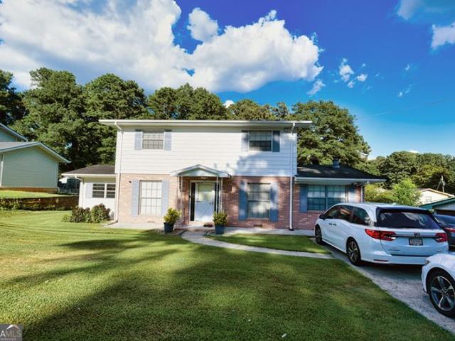 6418 Maddox Rd, Morrow, GA 30260