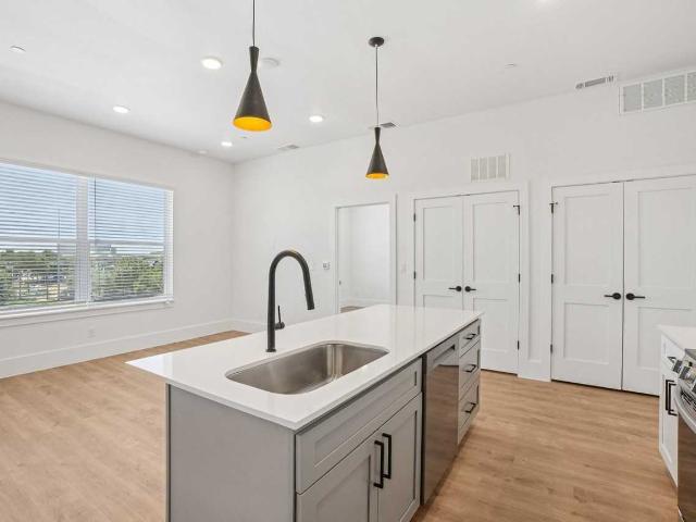6418 Maple 1 Bedroom Apartment for Rent at 6418 Maple Ave, Dallas, TX 75235