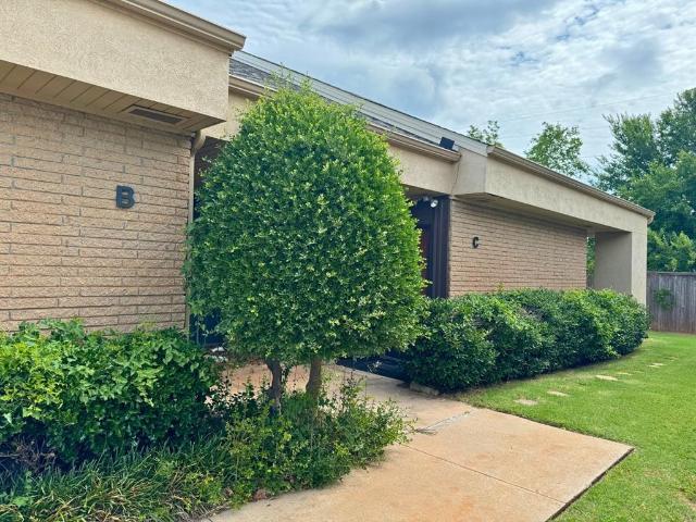 6418 N Santa Fe Avenue # B & C