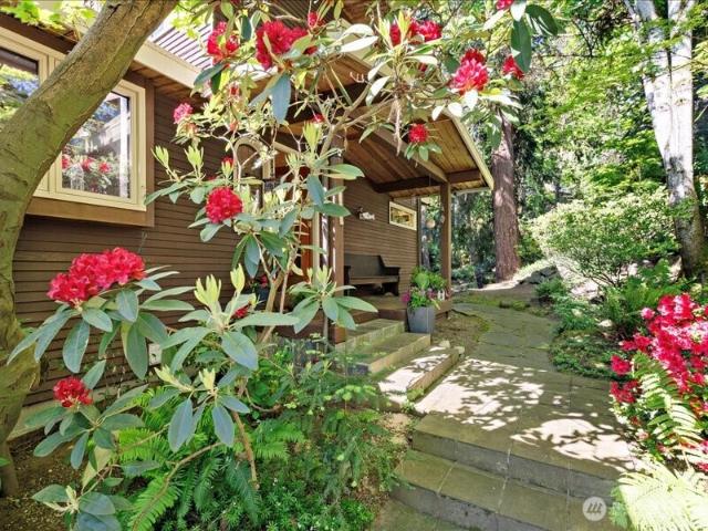 6418 E Mercer Way, Mercer Island, WA 98040 | MLS #2513
