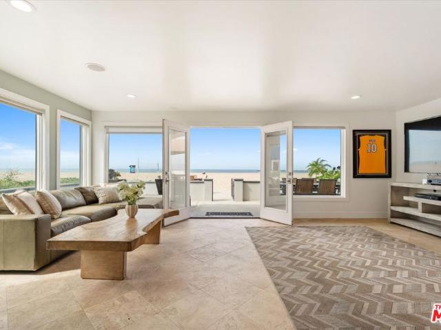 6419 Ocean Front Walk