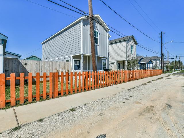 6410 Calhoun Road