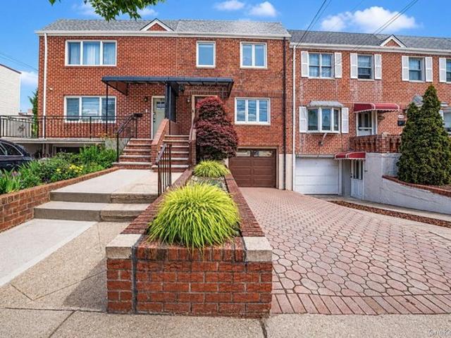 6410 71st St, Middle Village, NY 11379