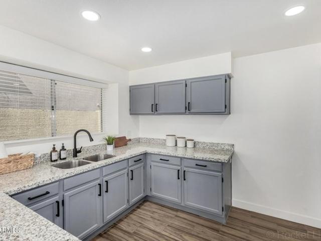 6411 E Nance St, Mesa, AZ 85215