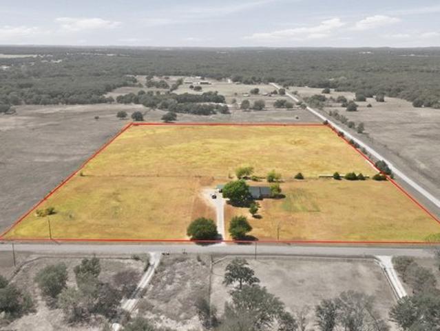 6411 W Line Rd, Collinsville, TX 76240