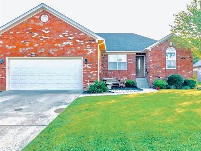6412 Night Sky Dr, Charlestown, IN 47111