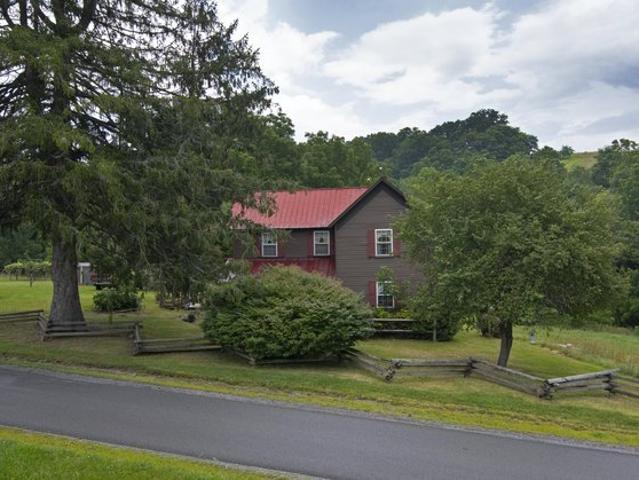 6412 Denmar Rd, Hillsboro, WV 24946