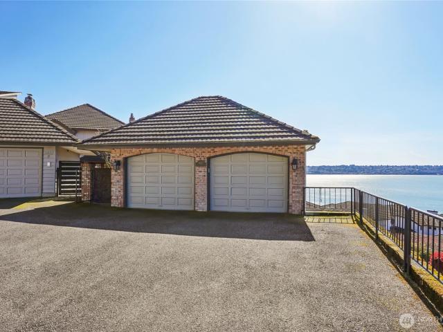 6412 E Side Drive NE # S