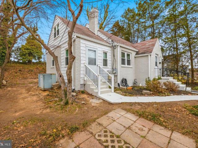 6412 Elliott Place