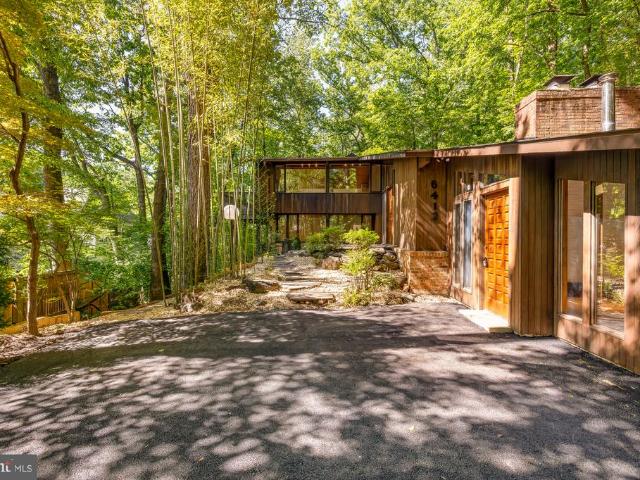 6412 Recreation Lane