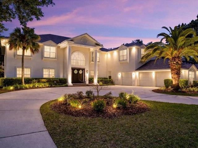 6413 E Maclaurin Dr, Tampa, FL 33647
