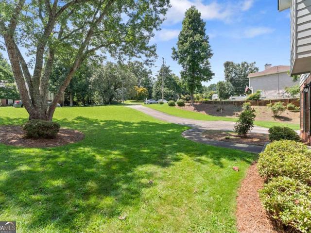 6413 Farm Ridge Court