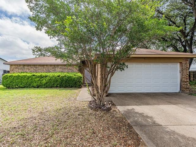 6413 Landview Dr, Fort Worth, TX 76133