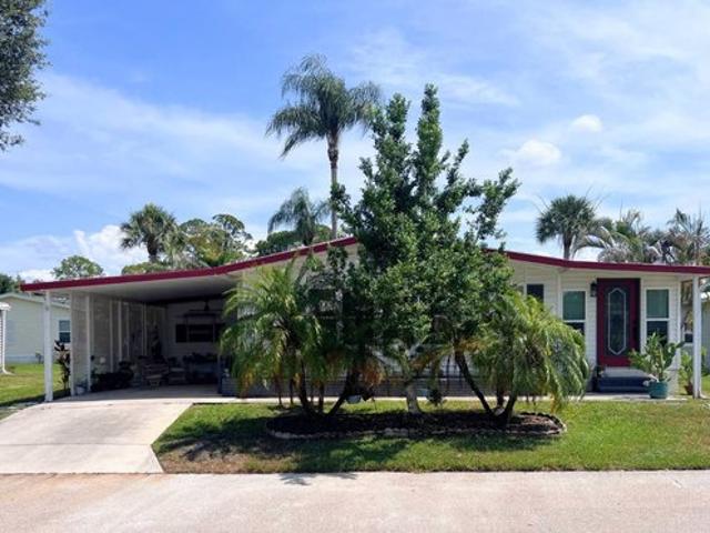 6413 Ravenglass Way Unit 218, Sarasota, FL 34241