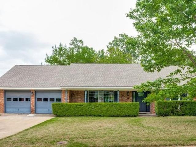 6413 Winn St, Fort Worth, TX 76133