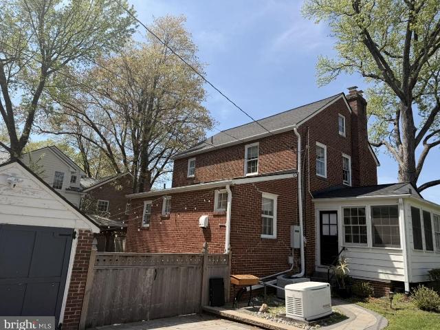 6413 15th St, Alexandria, VA 22307 | MLS #VAFX2303 | Compass