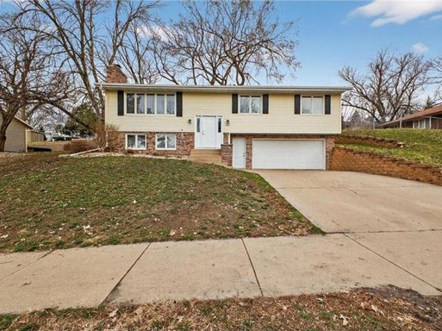 641 20th St NE, Rochester, MN 55906