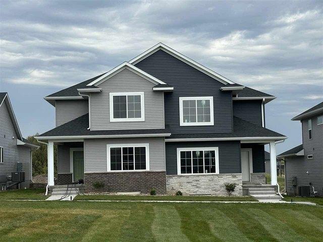 641 Catherine Dr, Tiffin, IA 52340