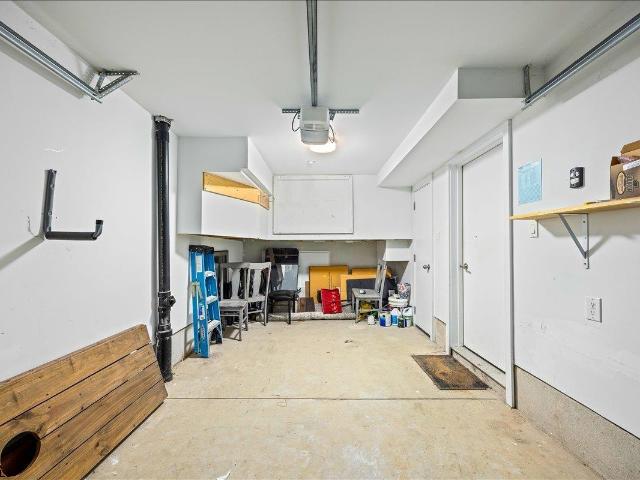 641 Carson Ave