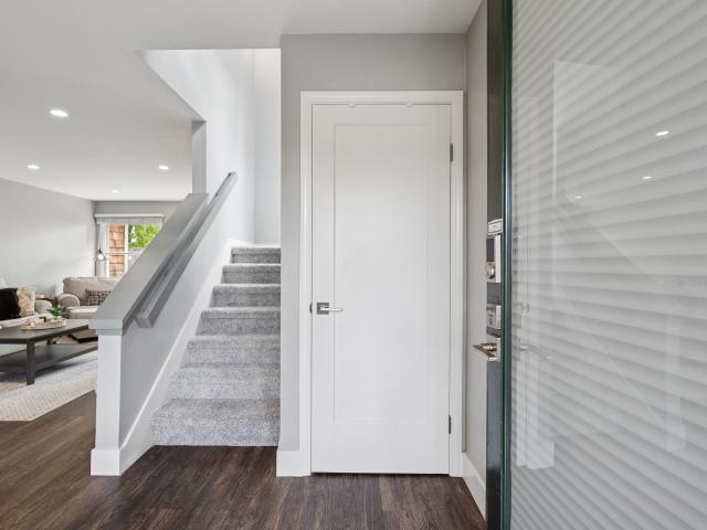 641 Centre Ct, Alameda, CA 94502 | MLS #41122 | Compass