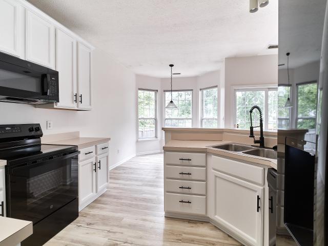 641 Beaverbrook Drive