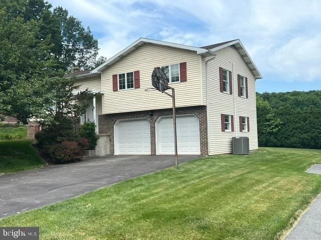 641 Luella Dr, Kutztown, PA 19530
