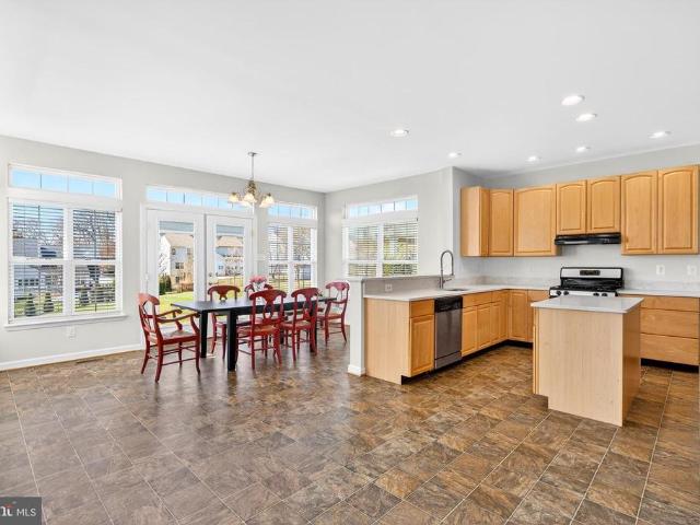 641 Lynn Way