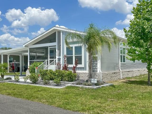 641 Mickelson Way, Lady Lake, FL 32159