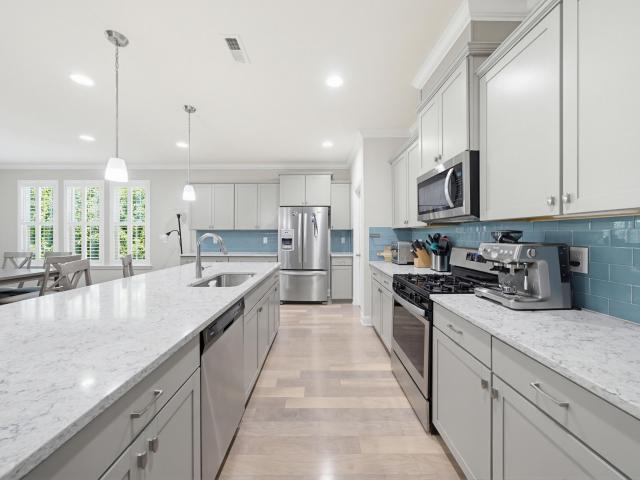 641 Newlyn Drive