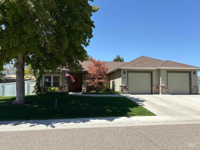 641 NW 15th St