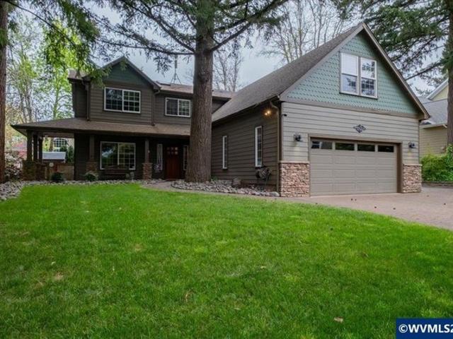 641 NW Ashley St, Dallas, OR 97338
