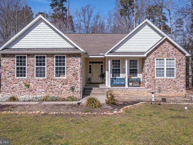641 Southgate Dr, Heathsville, VA 22473